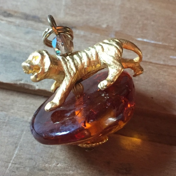 Jewelry | Vintage Gold Tiger Amber Gemstone Necklace Pendant | Poshmark